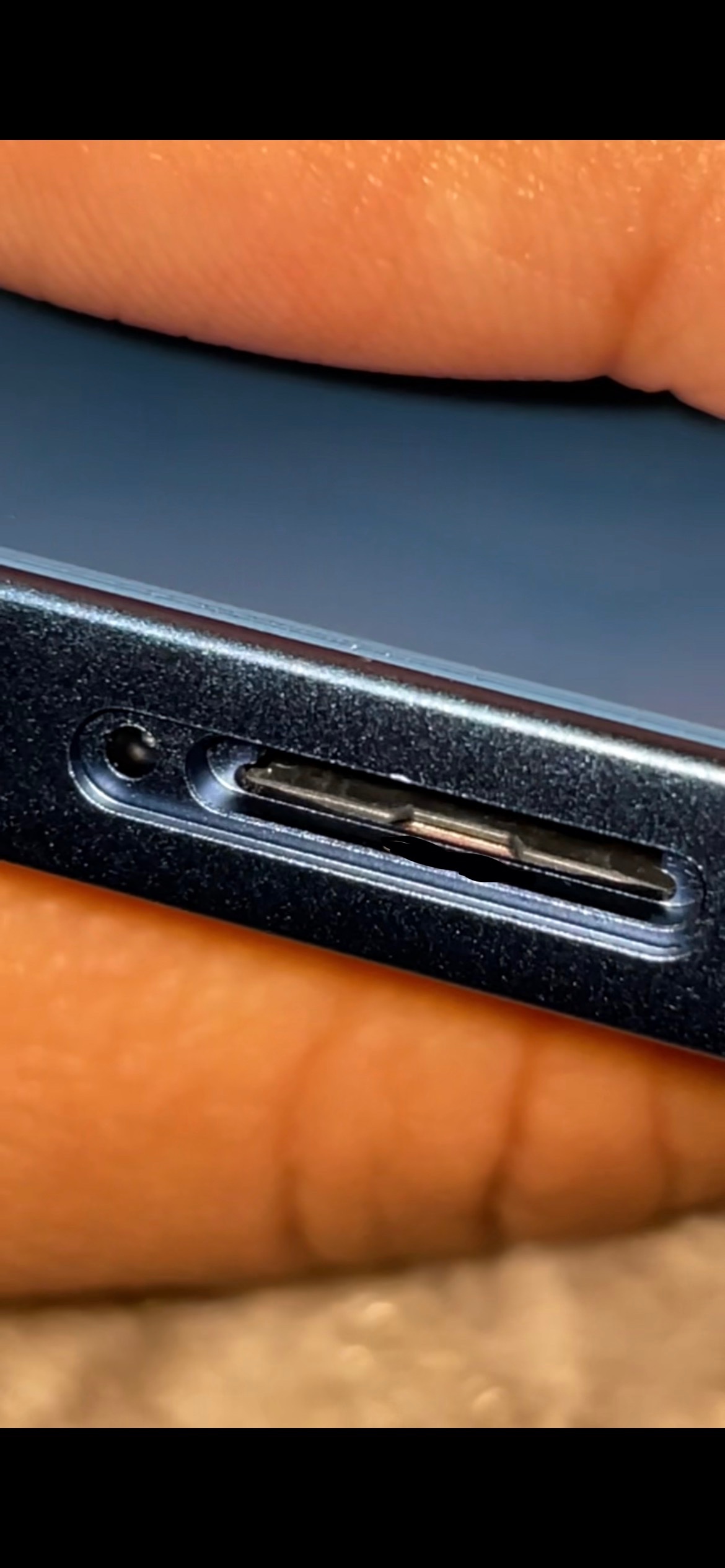 LCI pinkish? - Apple Community