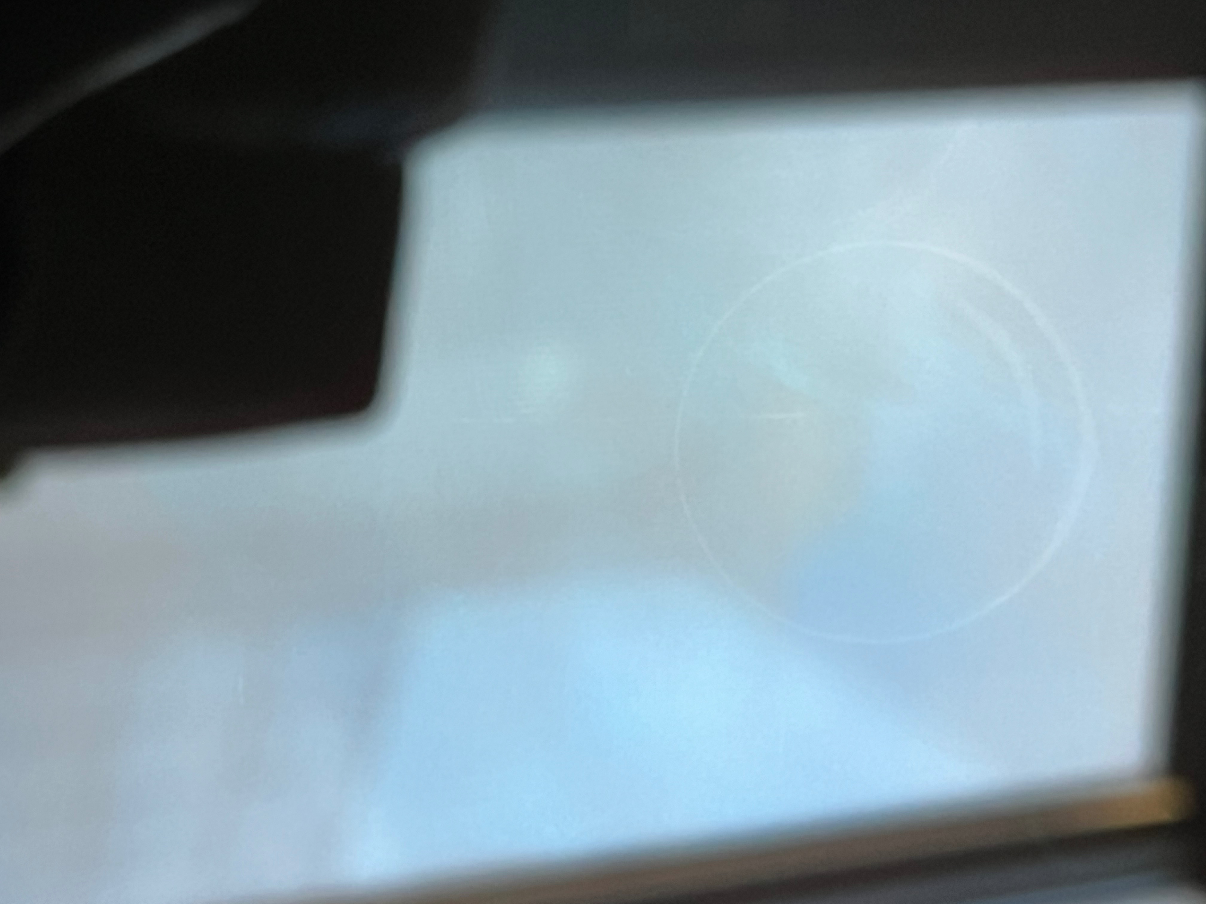 Weird circles on my mac screen - Apple Community