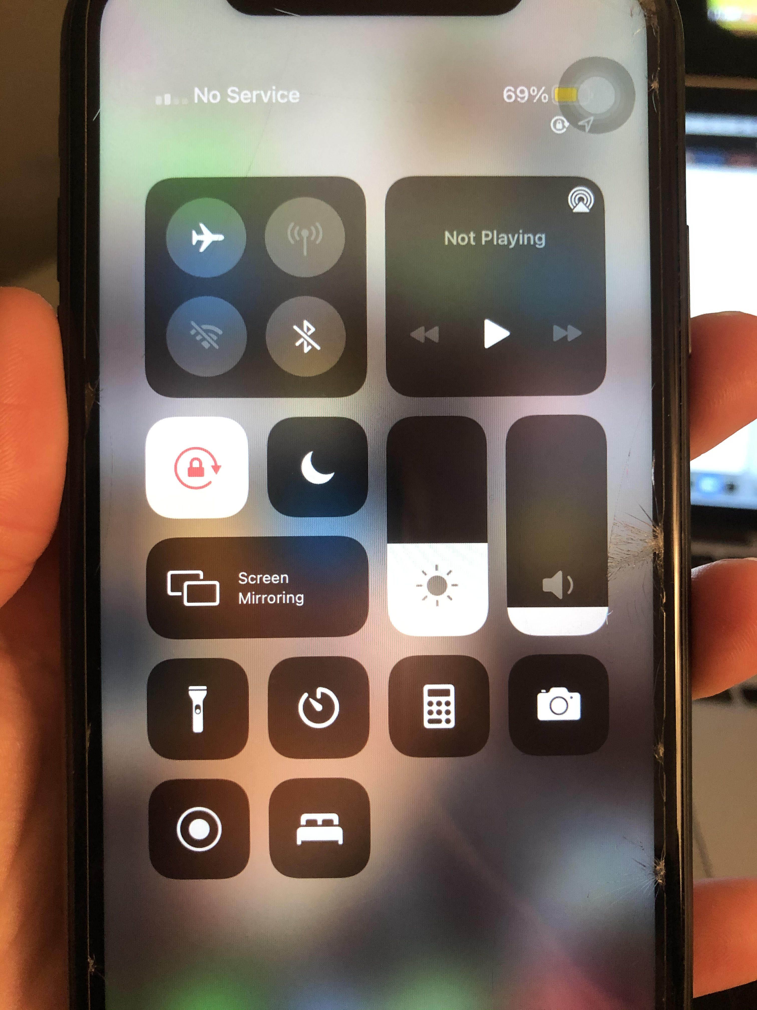 Iphone 11, will not connect to data or wi… - Apple Community