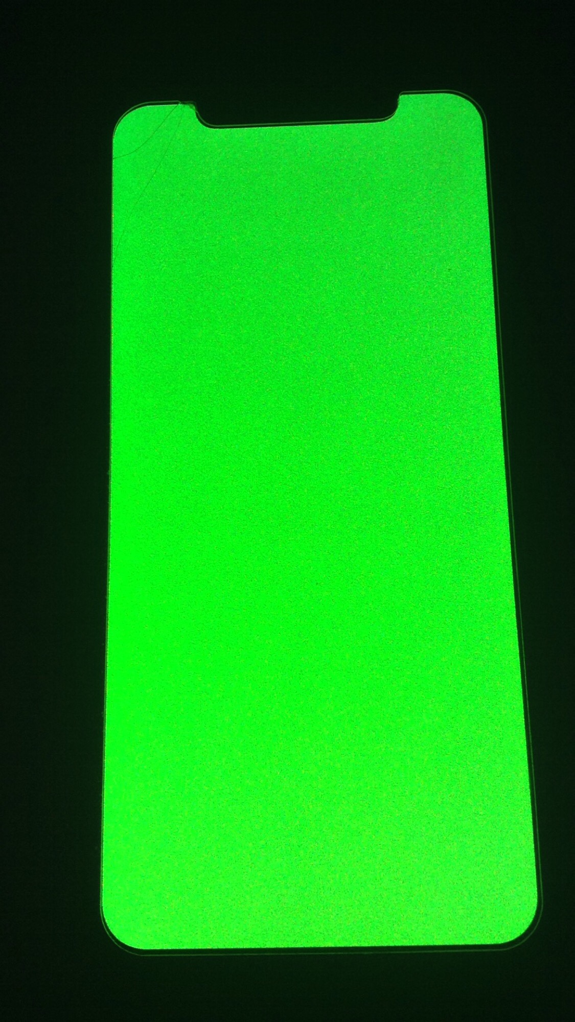 Green patch on top right corner of my Iph… - Apple Community