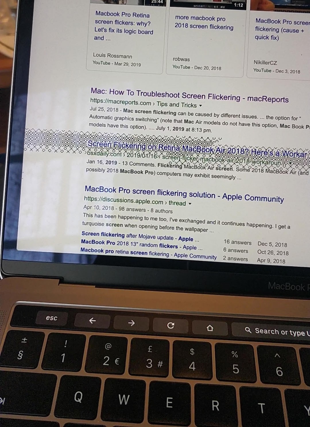 2019 13" Macbook Pro - glitchy flicker on… - Apple Community