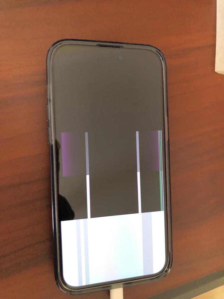 Getting weird lines and colors in my ipho… - Apple Community