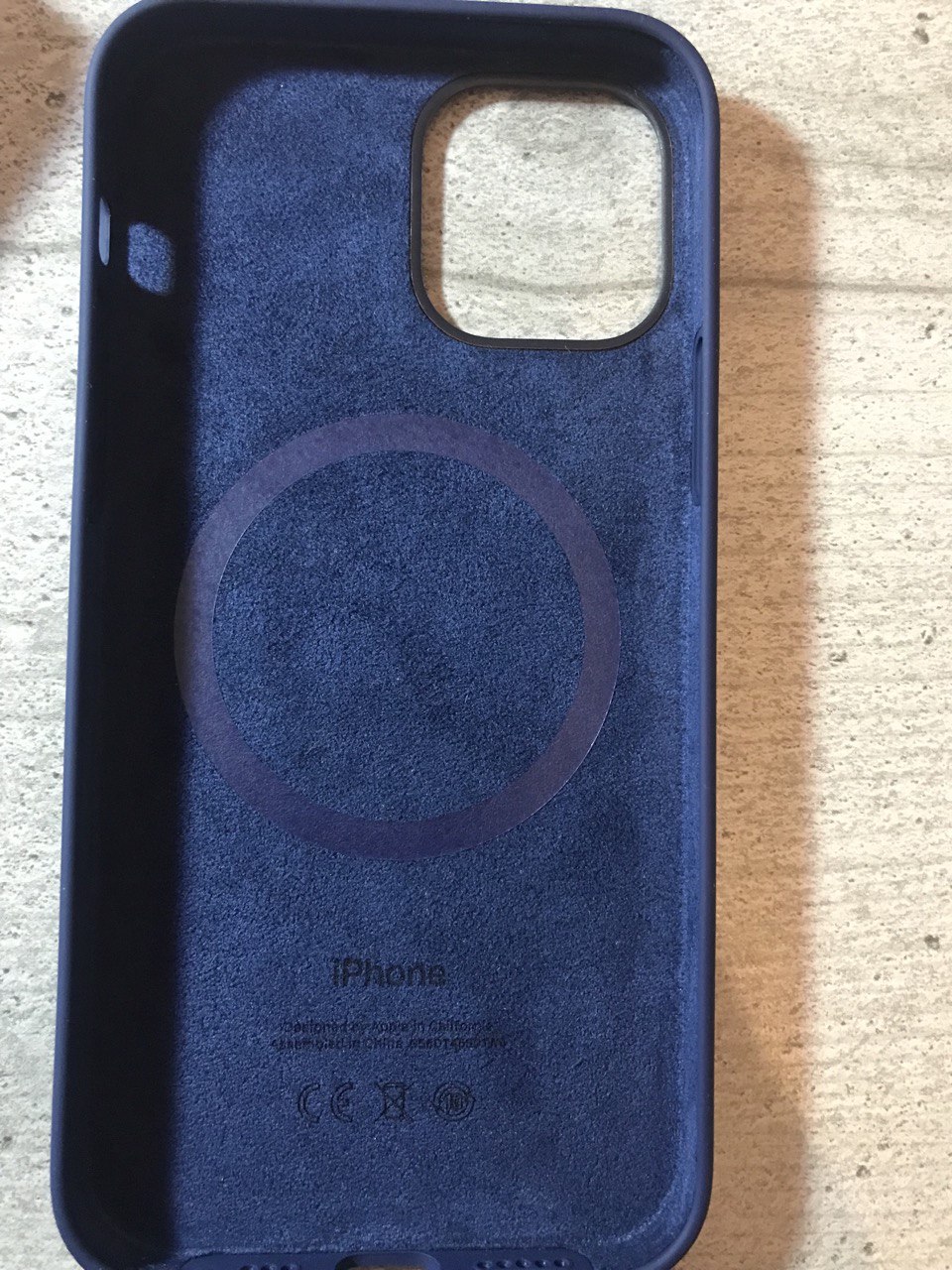 Can you help whether my iPhone case for i… - Apple Community