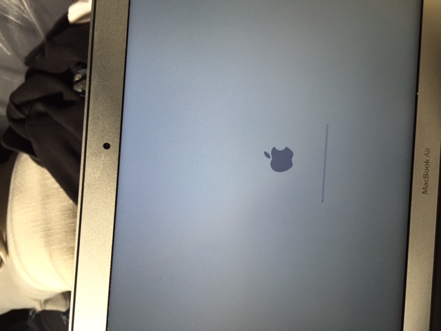 Macbook Air is locked. What command shoul… - Apple Community