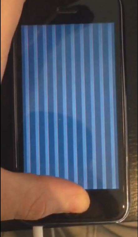 iPhone SE distorted screen shows when res… - Apple Community