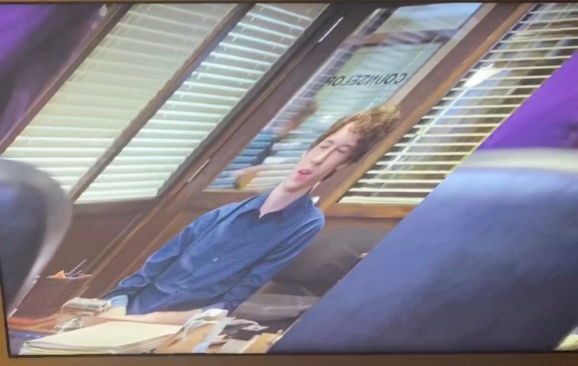 Full screen distortion - Apple Community