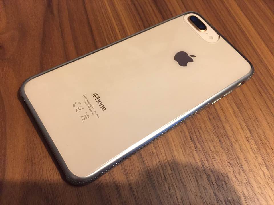 Back cover of iphone 8 plus - Apple Community