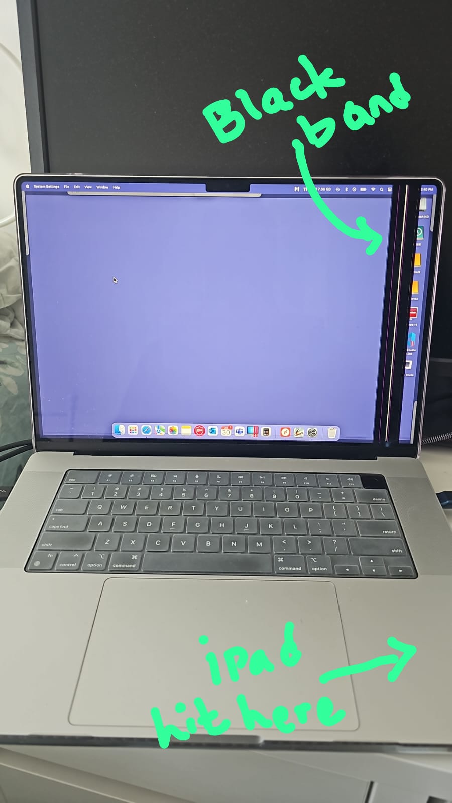 Black Vertical Band on Right Hand Side of… - Apple Community