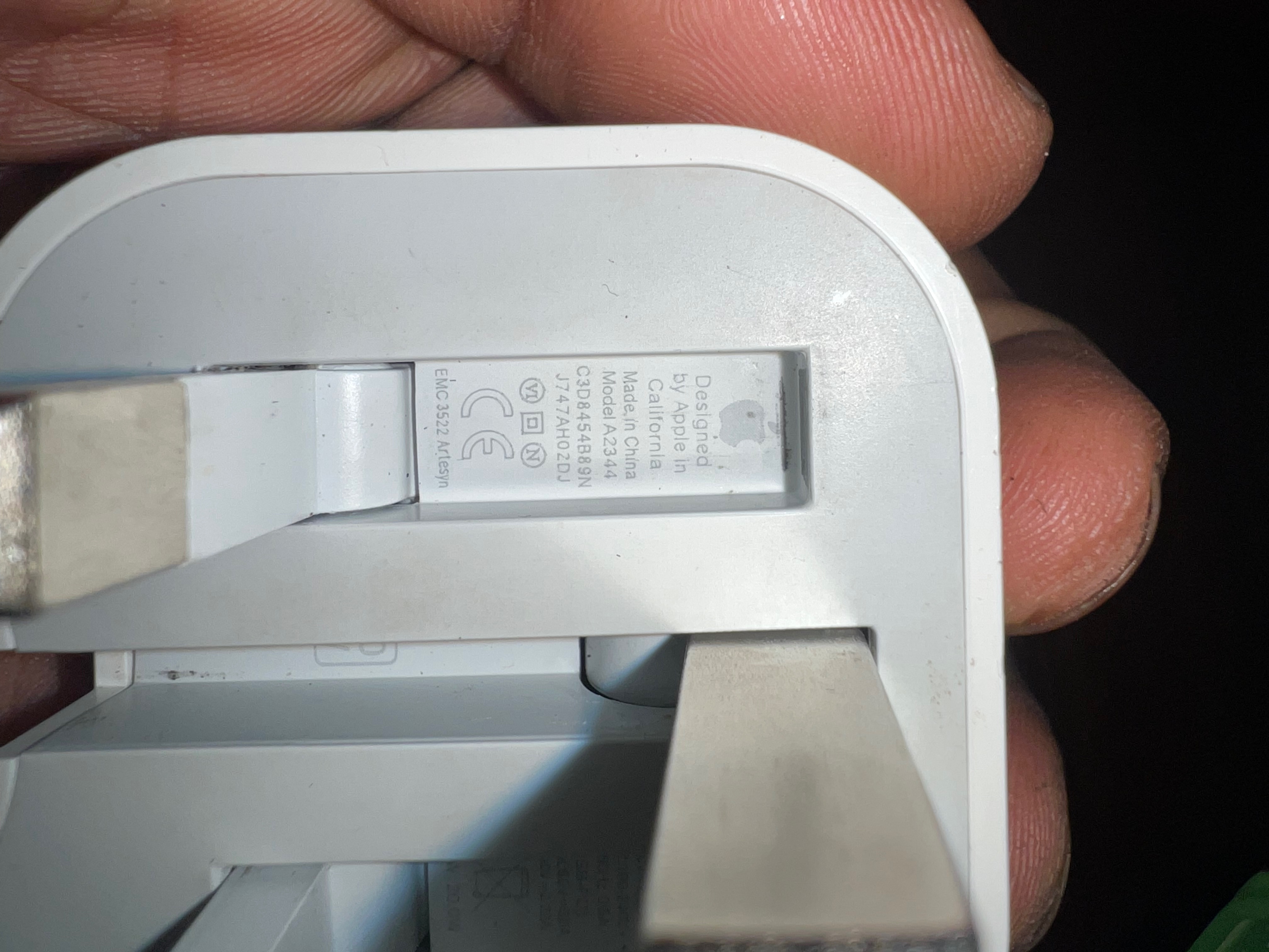 Charger copy or original check help - Apple Community