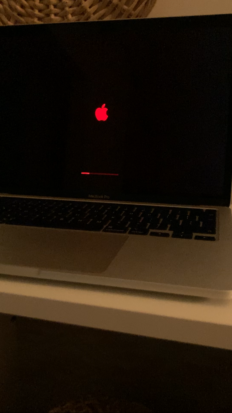 Graphic card issue after Macbook fall? - Apple Community