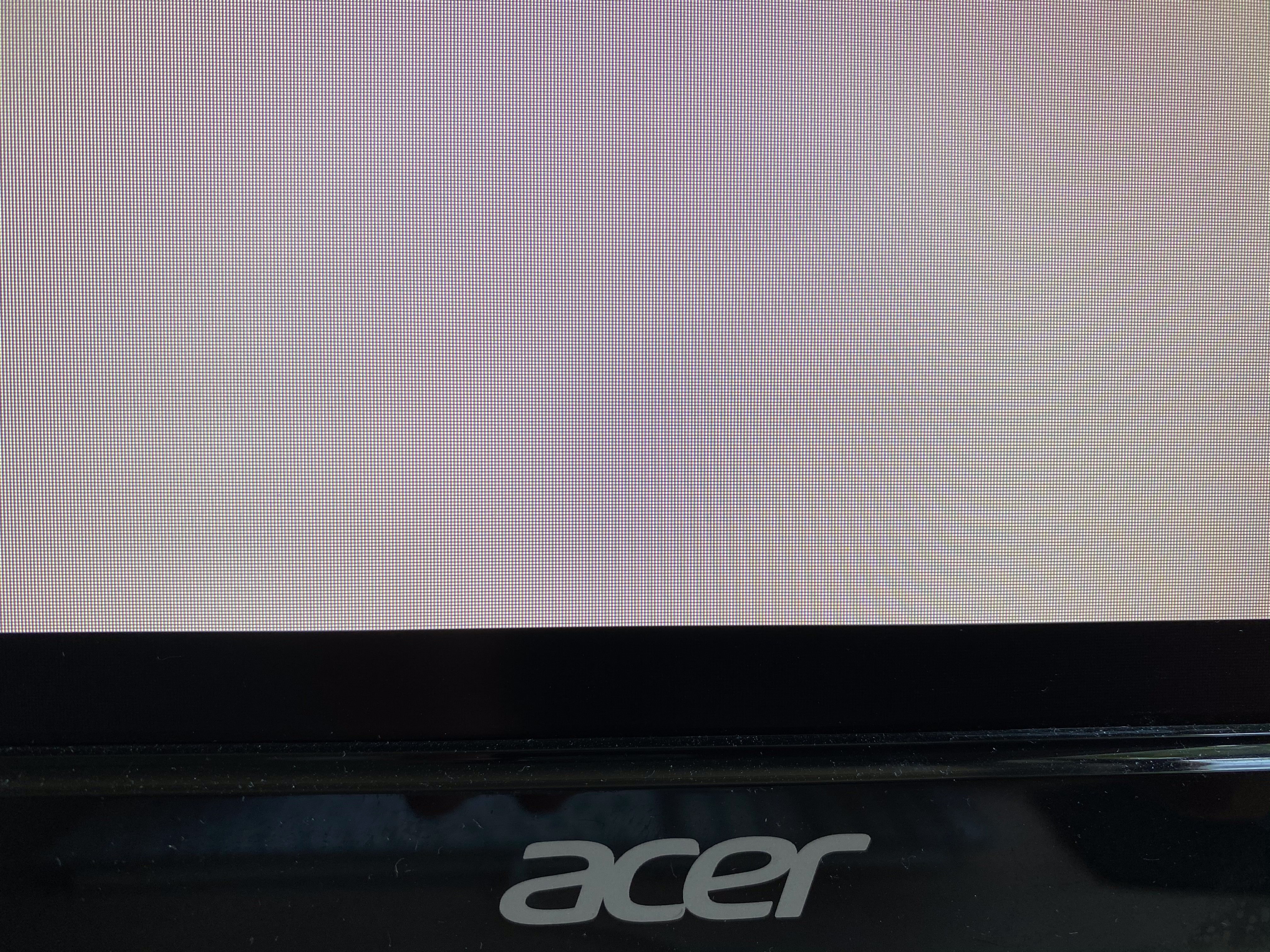 MacBook Pro not filling entire screen on … - Apple Community