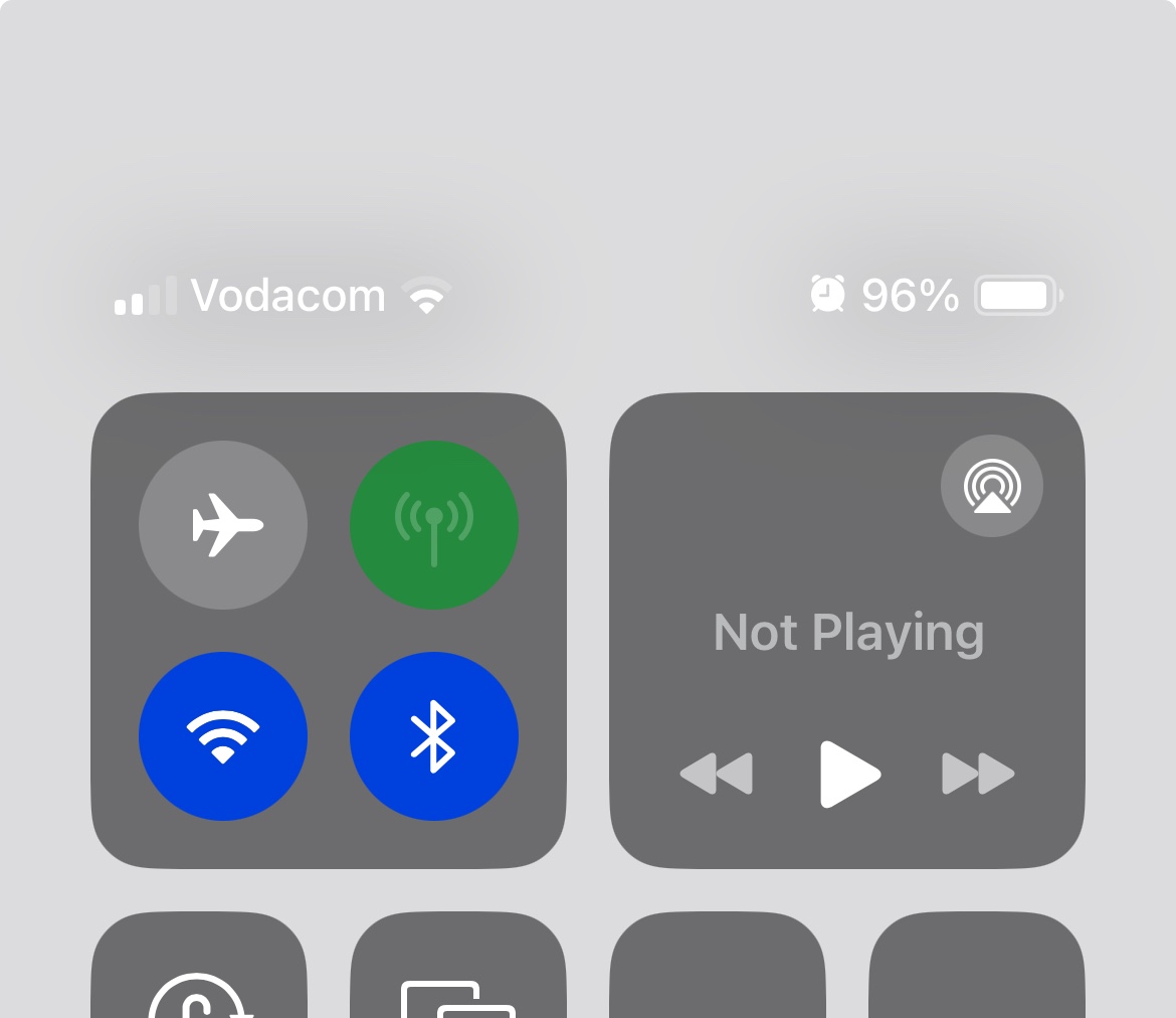 On the control center, I can’t turn my da… - Apple Community