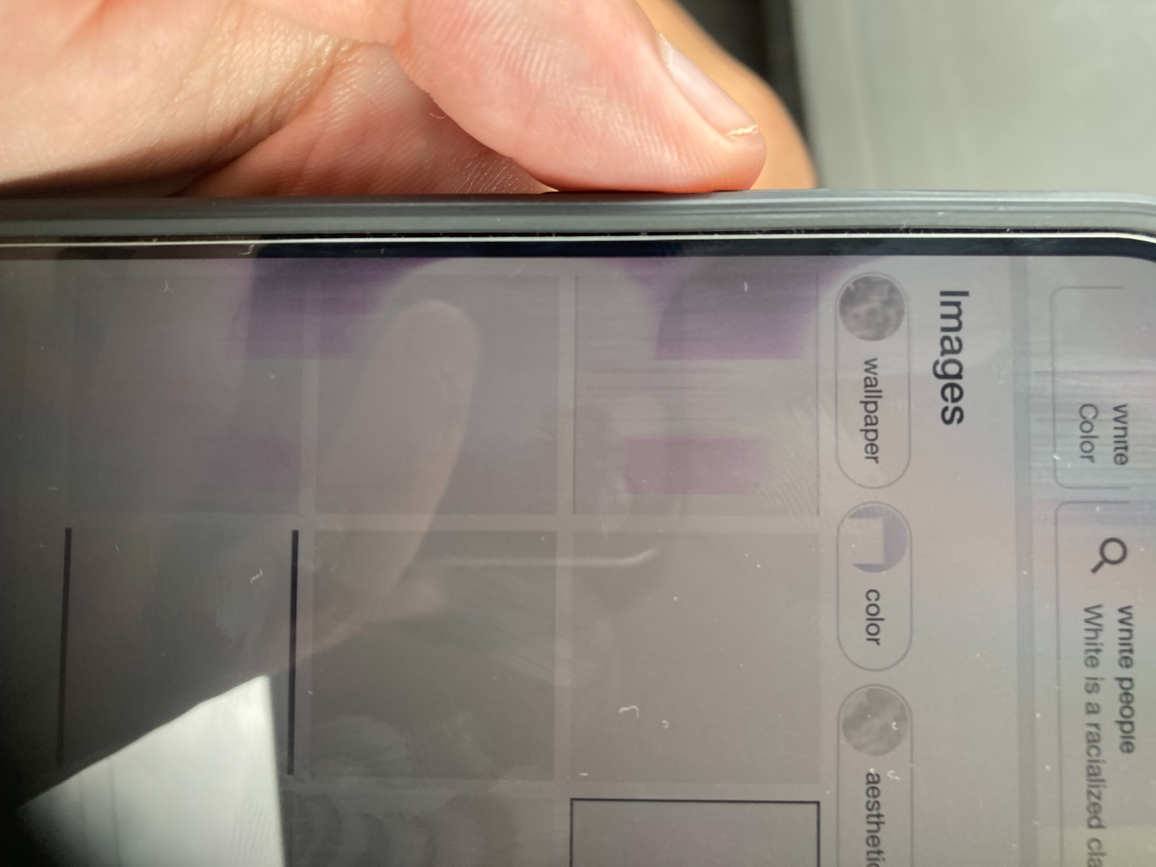 iphone 12 screen turns purple when expose… - Apple Community